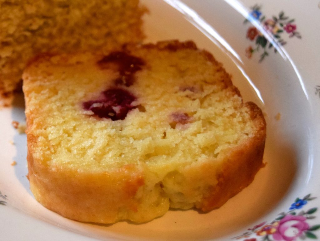 Limoncello Raspberry Quick Cake - Paris • Cocktails • Bars