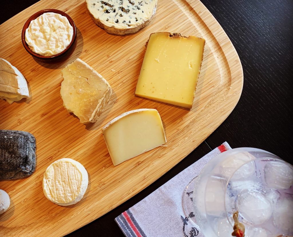 What Cheese Pairs Best with a Gin & Tonic Cocktail? - Paris • Cocktails ...